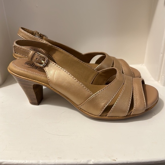Softspots | Shoes | Softspots Neima Bronze Sling Back Sandals | Poshmark